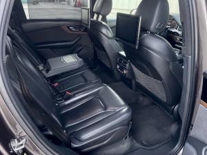 Brūns Audi Q7 2015 Rīga, ar dzinēja tilpumu 3.00 L un nobraukumu 207 tūkst. km par 26490 €, foto 24 vietnē AUTOMOTO.COM.LV