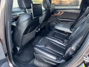Brūns Audi Q7 2015 Rīga, ar dzinēja tilpumu 3.00 L un nobraukumu 207 tūkst. km par 26490 €, foto 25 vietnē AUTOMOTO.COM.LV