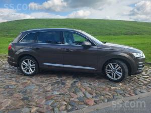 Brown Audi Q7 2015 in Riga, with an engine capacity of 3.00 L and mileage of 180 thousand km for 23500 €, photo 3 on AUTOMOTO.COM.LV