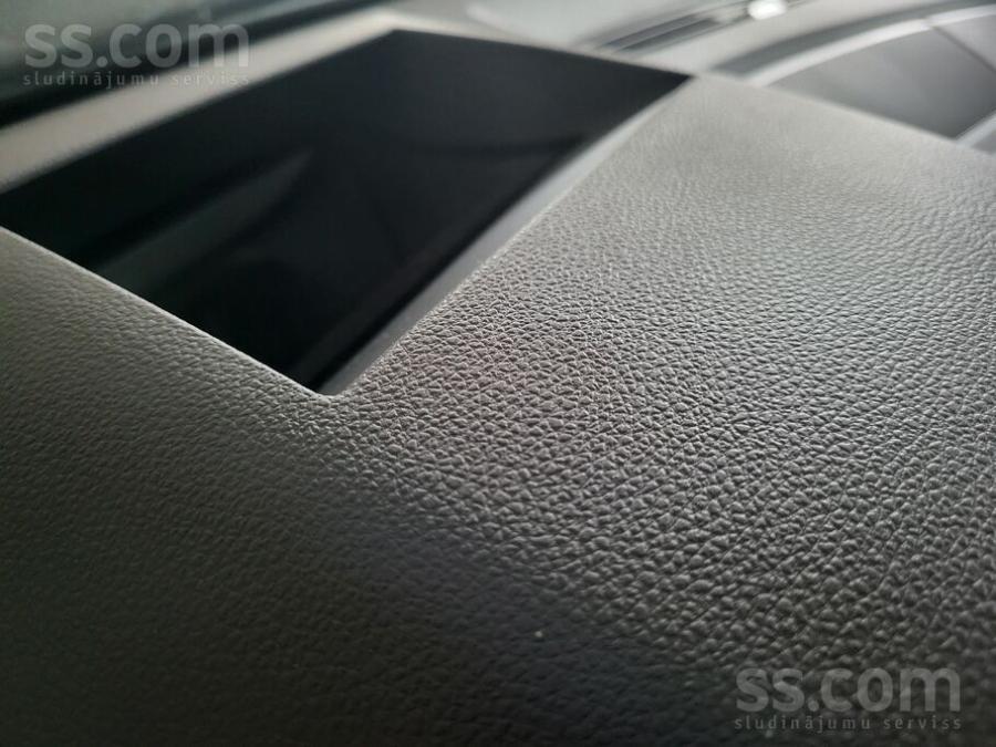 Brown Audi Q7 2015 in Riga, with an engine capacity of 3.00 L and mileage of 180 thousand km for 23500 €, photo 9 on AUTOMOTO.COM.LV