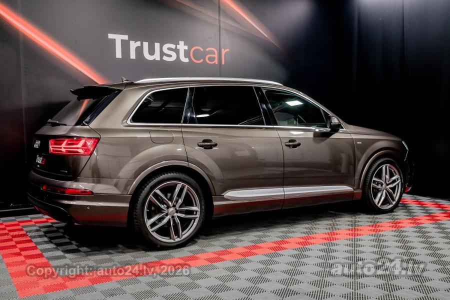Brown Audi Q7 2015 in Parnu, with an engine capacity of 3.00 L and mileage of 297 thousand km for 20500 €, photo 8 on AUTOMOTO.COM.LV