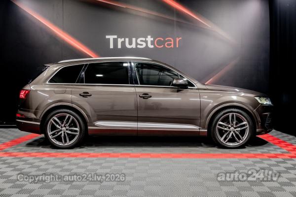 Brown Audi Q7 2015 in Parnu, with an engine capacity of 3.00 L and mileage of 297 thousand km for 20500 €, photo 9 on AUTOMOTO.COM.LV