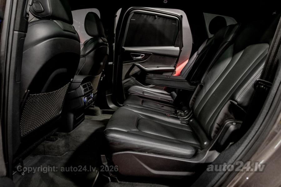 Brown Audi Q7 2015 in Parnu, with an engine capacity of 3.00 L and mileage of 297 thousand km for 20500 €, photo 14 on AUTOMOTO.COM.LV
