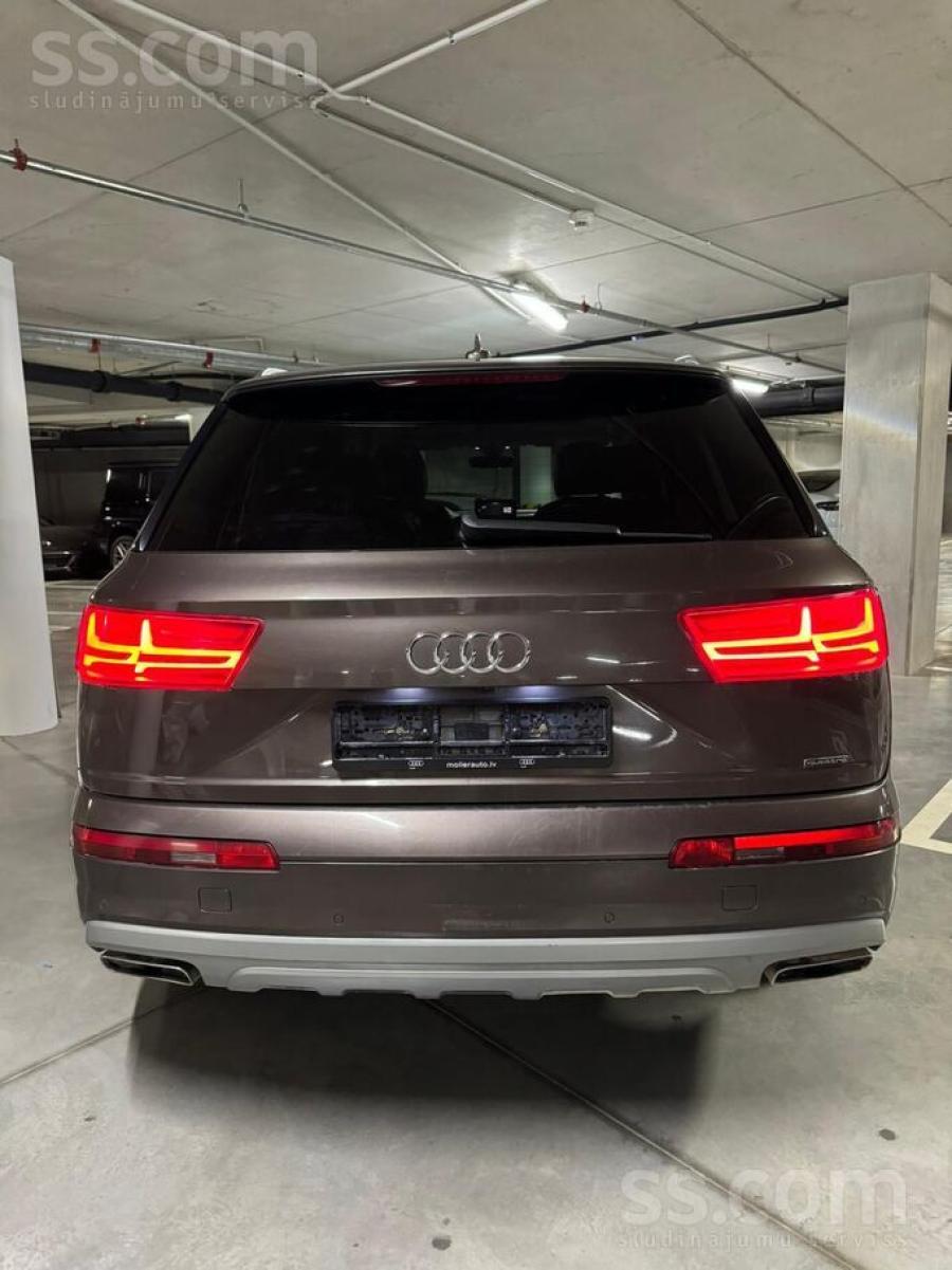 Brown Audi Q7 2016 in Riga, with an engine capacity of 3.00 L and mileage of 238 thousand km for 21500 €, photo 10 on AUTOMOTO.COM.LV