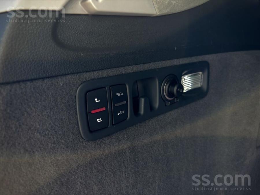 Brūns Audi Q7 2016 Rīga, ar dzinēja tilpumu 3.00 L un nobraukumu 277 tūkst. km par 23700 €, foto 35 vietnē AUTOMOTO.COM.LV