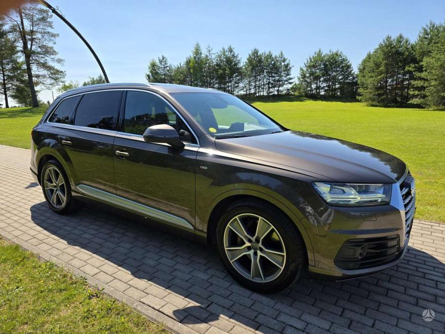 Brown Audi Q7 2016 in Telschi, with an engine capacity of 2.97 L and mileage of 320 thousand km for 21500 €, photo 9 on AUTOMOTO.COM.LV