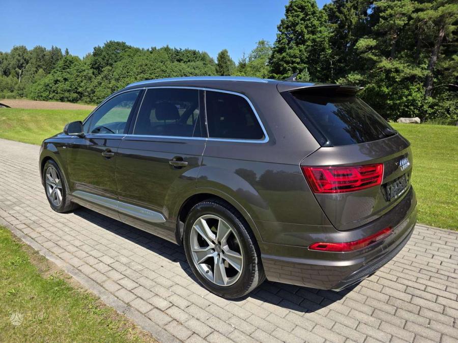 Brown Audi Q7 2016 in Telschi, with an engine capacity of 2.97 L and mileage of 320 thousand km for 21500 €, photo 11 on AUTOMOTO.COM.LV