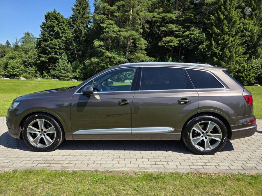 Brown Audi Q7 2016 in Telschi, with an engine capacity of 2.97 L and mileage of 320 thousand km for 21500 €, photo 12 on AUTOMOTO.COM.LV