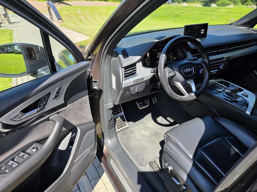 Brown Audi Q7 2016 in Telschi, with an engine capacity of 2.97 L and mileage of 320 thousand km for 21500 €, photo 35 on AUTOMOTO.COM.LV