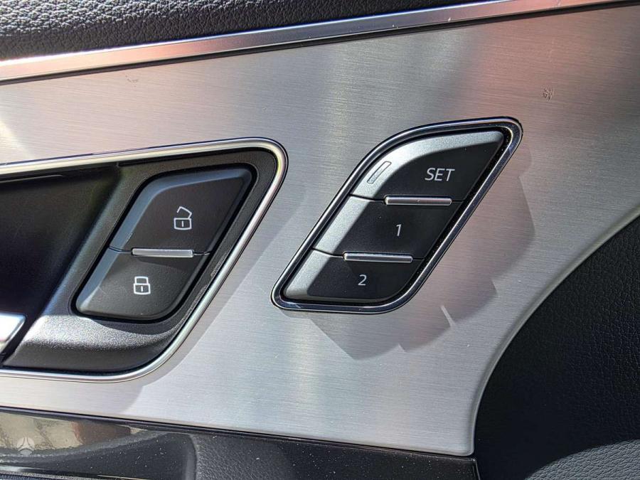 Brown Audi Q7 2016 in Telschi, with an engine capacity of 2.97 L and mileage of 320 thousand km for 21500 €, photo 37 on AUTOMOTO.COM.LV