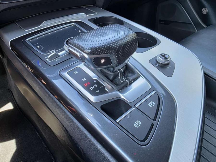 Brown Audi Q7 2016 in Telschi, with an engine capacity of 2.97 L and mileage of 320 thousand km for 21500 €, photo 43 on AUTOMOTO.COM.LV