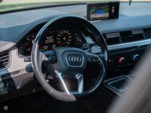 Brown Audi Q7 2016 in Mazeikiai, with an engine capacity of 2.97 L and mileage of 370 thousand km for 18800 €, photo 4 on AUTOMOTO.COM.LV