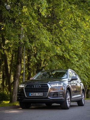 Brown Audi Q7 2016 in Mazeikiai, with an engine capacity of 2.97 L and mileage of 370 thousand km for 18800 €, photo 19 on AUTOMOTO.COM.LV