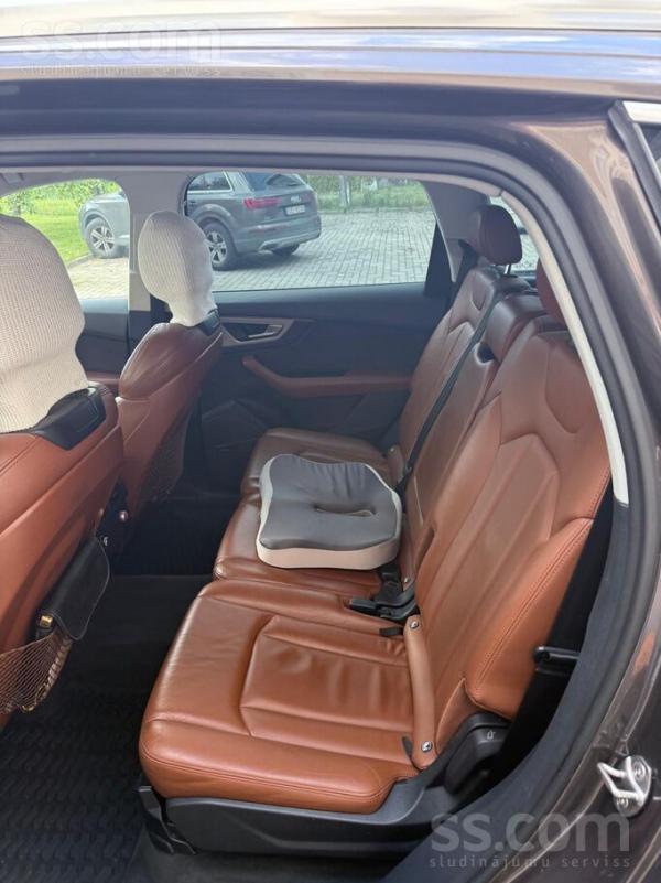 Brown Audi Q7 2017 in Riga, with an engine capacity of 3.00 L and mileage of 224 thousand km for 27000 €, photo 5 on AUTOMOTO.COM.LV