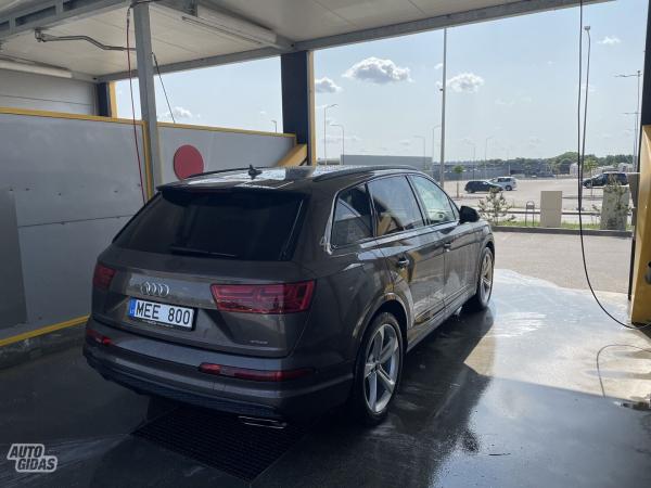 Brown Audi Q7 2018 in Kaunas, with an engine capacity of 3.00 L and mileage of 179 thousand km for 31500 €, photo 5 on AUTOMOTO.COM.LV