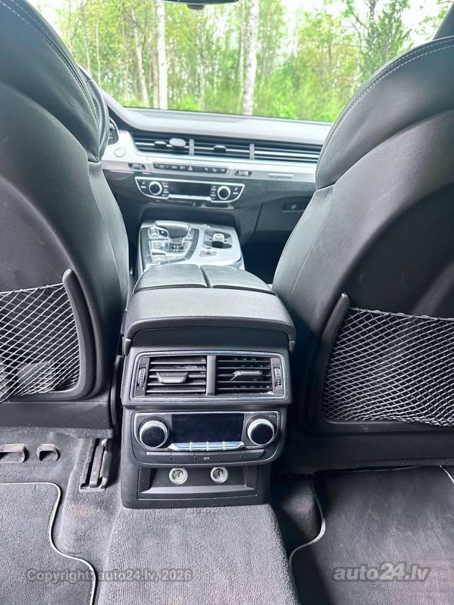 Brown Audi Q7 2018 in Paide, with an engine capacity of 3.00 L and mileage of 228 thousand km for 31000 €, photo 11 on AUTOMOTO.COM.LV