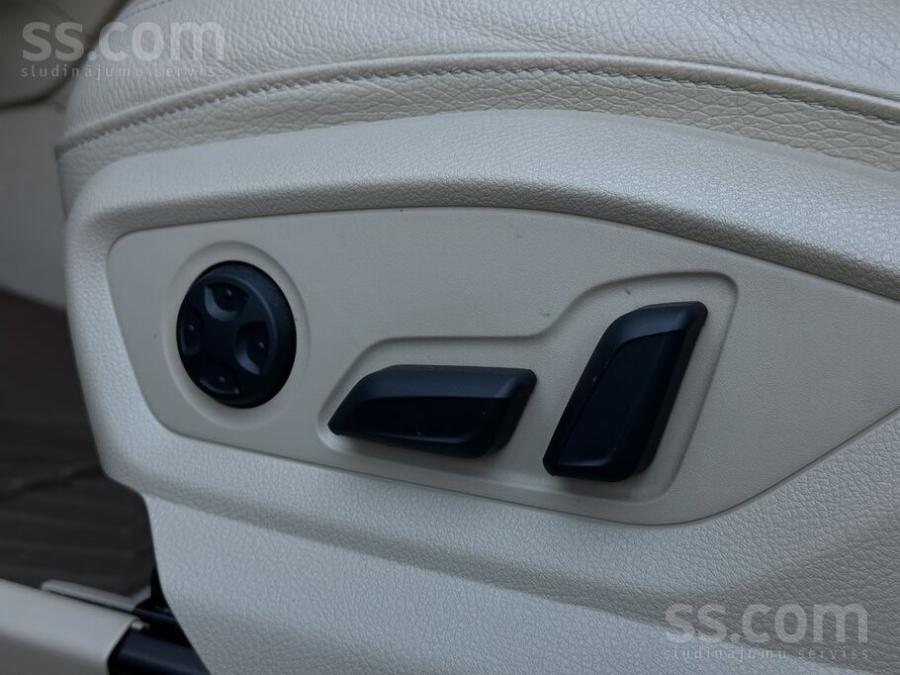 Brown Audi Q7 2019 in Riga, with an engine capacity of 3.00 L and mileage of 58 thousand km for 35900 €, photo 18 on AUTOMOTO.COM.LV