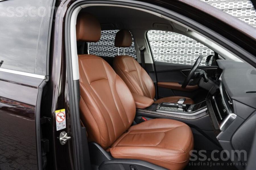 Brūns Audi Q7 2020 Rīga, ar dzinēja tilpumu 3.00 L un nobraukumu 167 tūkst. km par 35050 €, foto 31 vietnē AUTOMOTO.COM.LV