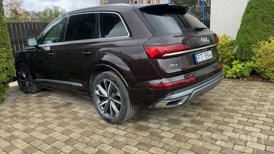Brown Audi Q7 2020 in Liepaja, with an engine capacity of 3.00 L and mileage of 105 thousand km for 38500 €, photo 5 on AUTOMOTO.COM.LV