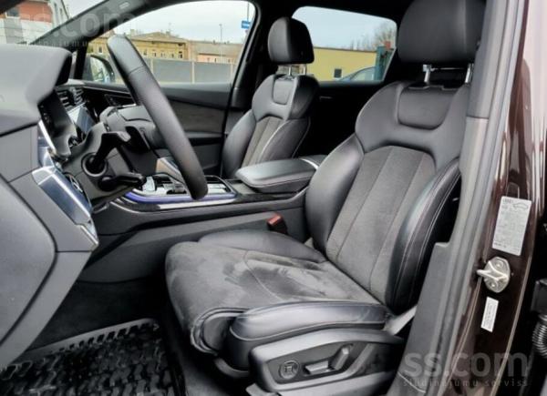 Brown Audi Q7 2020 in Liepaja, with an engine capacity of 3.00 L and mileage of 105 thousand km for 38500 €, photo 11 on AUTOMOTO.COM.LV