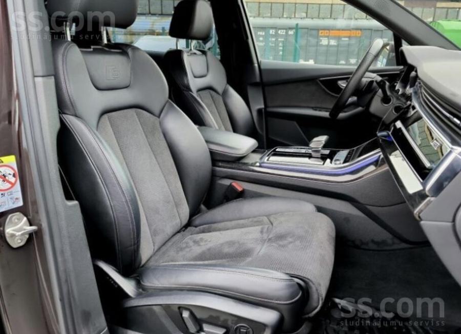 Brown Audi Q7 2020 in Liepaja, with an engine capacity of 3.00 L and mileage of 105 thousand km for 38500 €, photo 12 on AUTOMOTO.COM.LV