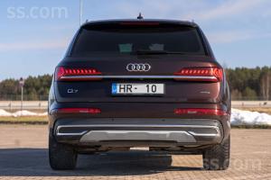 Brown Audi Q7 2021 in Riga, with an engine capacity of 3.00 L and mileage of 106 thousand km for 36800 €, photo 6 on AUTOMOTO.COM.LV