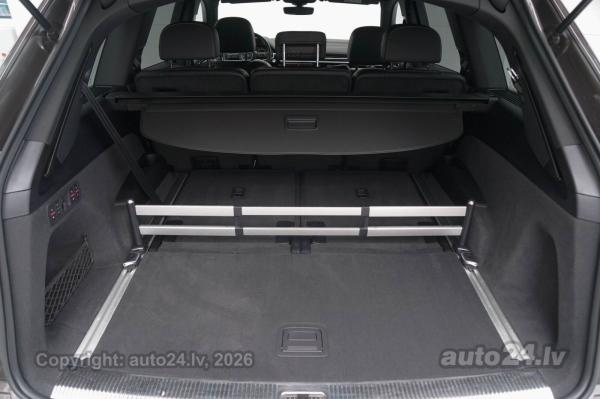 Brown Audi Q7 2018 in Tallinn, with an engine capacity of 3.00 L and mileage of 130 thousand km for 32990 €, photo 10 on AUTOMOTO.COM.LV