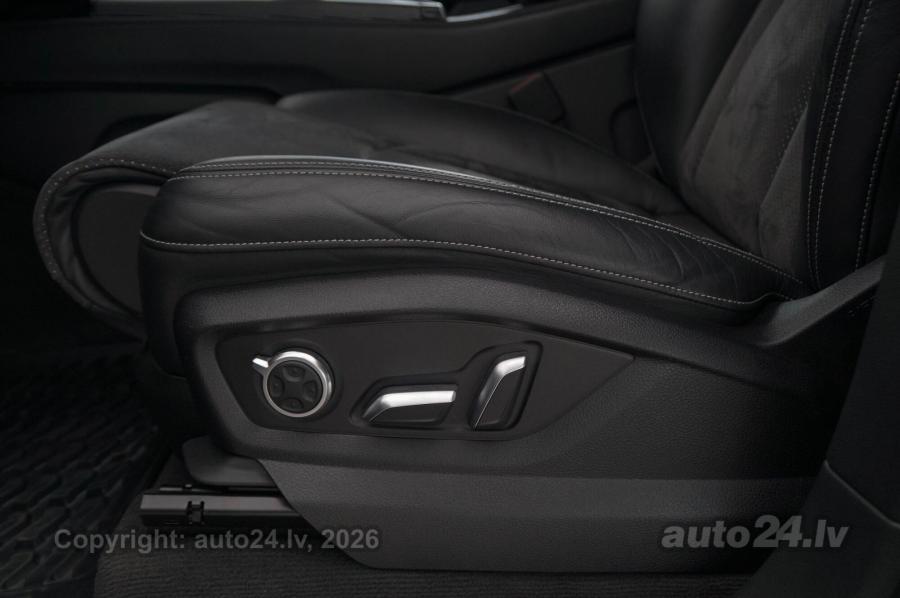 Brown Audi Q7 2018 in Tallinn, with an engine capacity of 3.00 L and mileage of 130 thousand km for 32990 €, photo 18 on AUTOMOTO.COM.LV