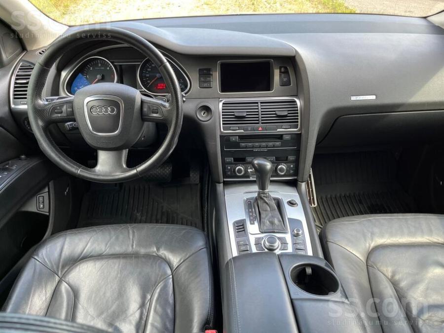 Audi Q7 2006 in Tukums, with an engine capacity of 3.00 L and mileage of 347 thousand km for 4990 €, photo 11 on AUTOMOTO.COM.LV