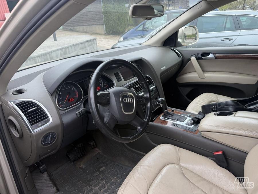 Audi Q7 2006 Kauņa, ar dzinēja tilpumu 4.20 L un nobraukumu 350 tūkst. km par 2500 €, foto 7 vietnē AUTOMOTO.COM.LV