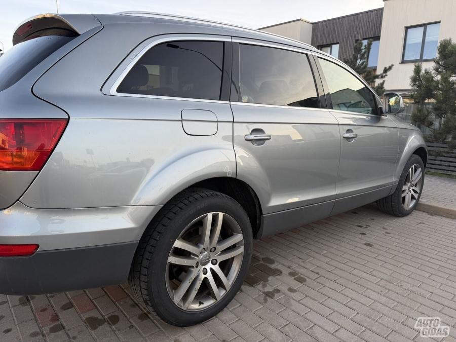Audi Q7 2006 in Vilnius, with an engine capacity of 3.00 L and mileage of 380 thousand km for 4000 €, photo 13 on AUTOMOTO.COM.LV