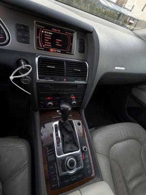 Audi Q7 2006 in Vilnius, with an engine capacity of 3.00 L and mileage of 380 thousand km for 4000 €, photo 20 on AUTOMOTO.COM.LV