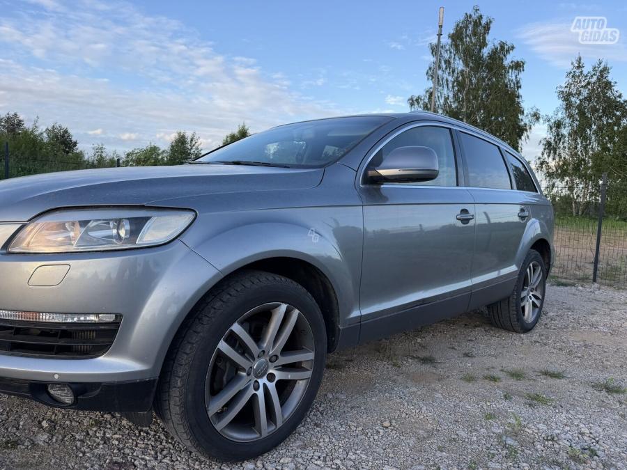 Audi Q7 2006 in Vilnius, with an engine capacity of 3.00 L and mileage of 380 thousand km for 3800 €, photo 7 on AUTOMOTO.COM.LV