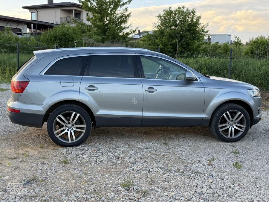Audi Q7 2006 in Vilnius, with an engine capacity of 3.00 L and mileage of 380 thousand km for 3800 €, photo 9 on AUTOMOTO.COM.LV
