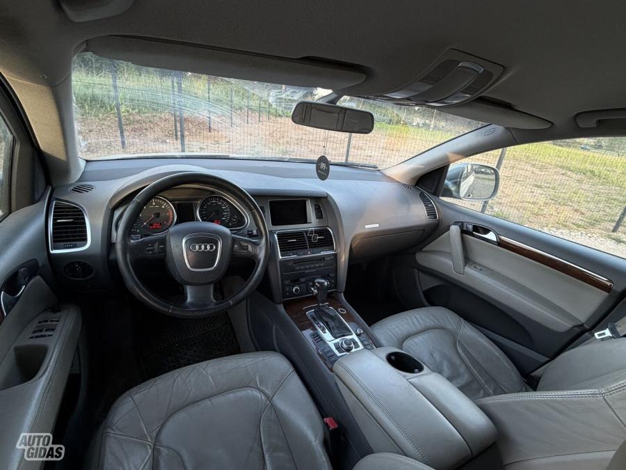 Audi Q7 2006 in Vilnius, with an engine capacity of 3.00 L and mileage of 380 thousand km for 3800 €, photo 14 on AUTOMOTO.COM.LV