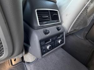 Audi Q7 2006 in Vilnius, with an engine capacity of 3.00 L and mileage of 380 thousand km for 3800 €, photo 19 on AUTOMOTO.COM.LV