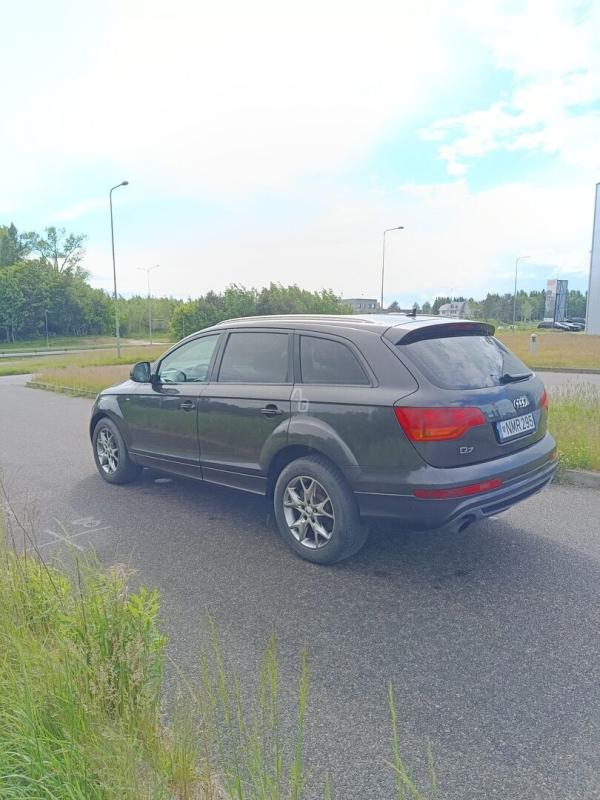 Audi Q7 2006 in Vilnius, with an engine capacity of 3.00 L and mileage of 390 thousand km for 3600 €, photo 2 on AUTOMOTO.COM.LV