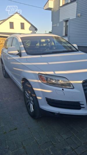Audi Q7 2006 Viļņa, ar dzinēja tilpumu 3.60 L un nobraukumu 310 tūkst. km par 4000 €, foto 4 vietnē AUTOMOTO.COM.LV
