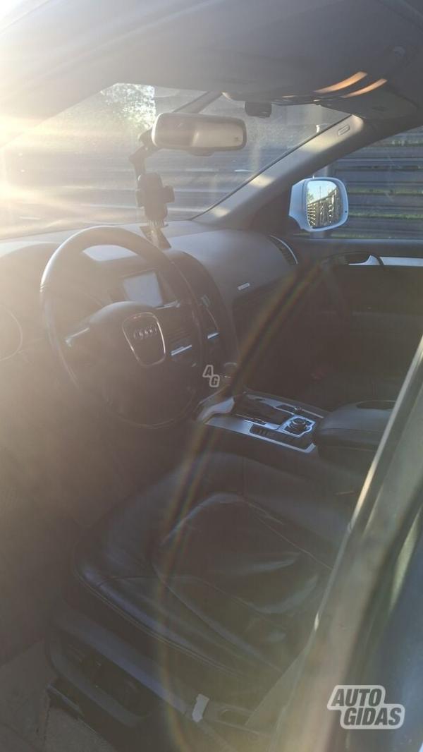 Audi Q7 2006 Viļņa, ar dzinēja tilpumu 3.60 L un nobraukumu 310 tūkst. km par 4000 €, foto 4 vietnē AUTOMOTO.COM.LV