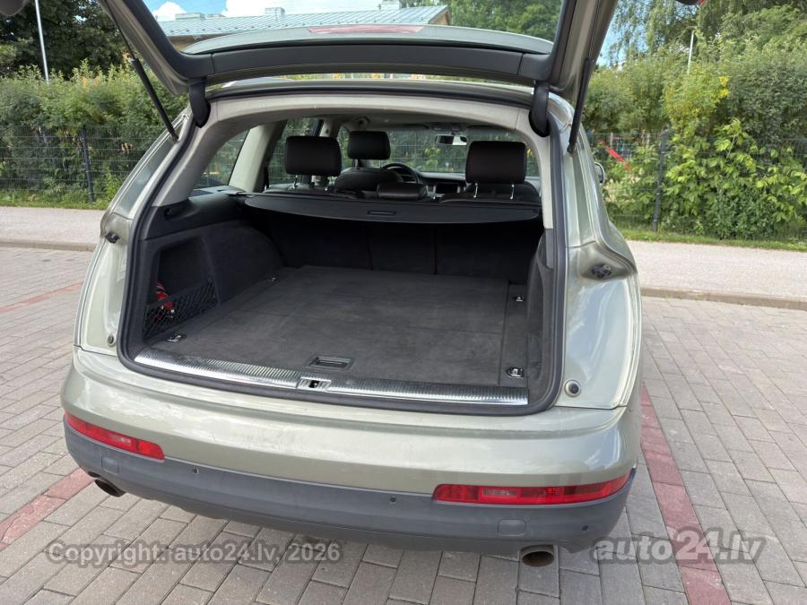 Audi Q7 2006 Tallina, ar dzinēja tilpumu 3.00 L un nobraukumu 340 tūkst. km par 6400 €, foto 6 vietnē AUTOMOTO.COM.LV