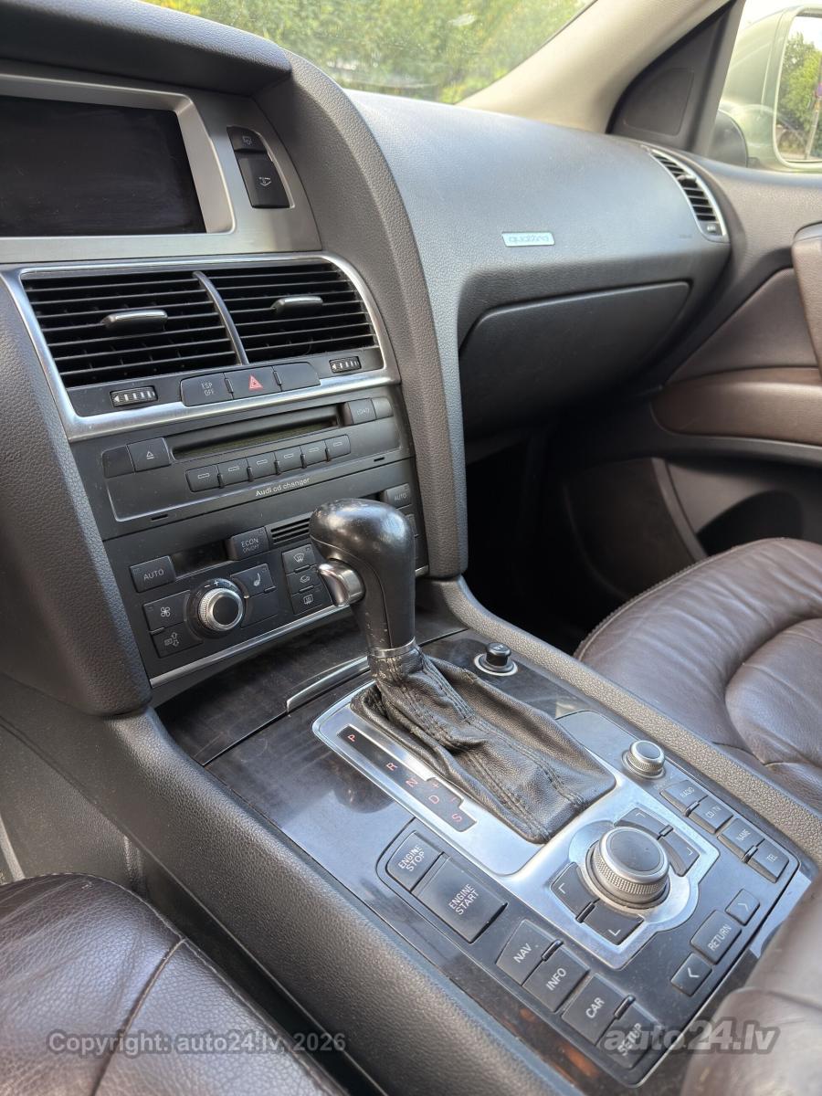 Audi Q7 2006 Tallina, ar dzinēja tilpumu 3.00 L un nobraukumu 340 tūkst. km par 6400 €, foto 10 vietnē AUTOMOTO.COM.LV