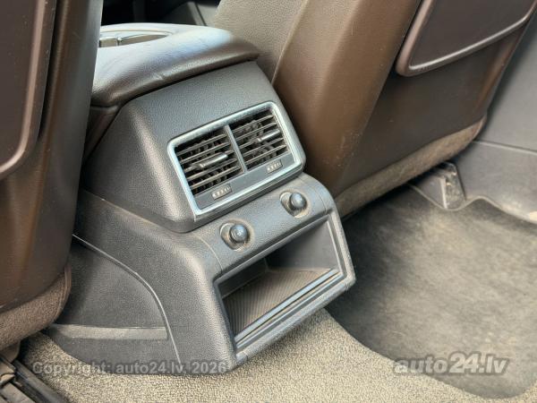 Audi Q7 2006 Tallina, ar dzinēja tilpumu 3.00 L un nobraukumu 340 tūkst. km par 6400 €, foto 10 vietnē AUTOMOTO.COM.LV
