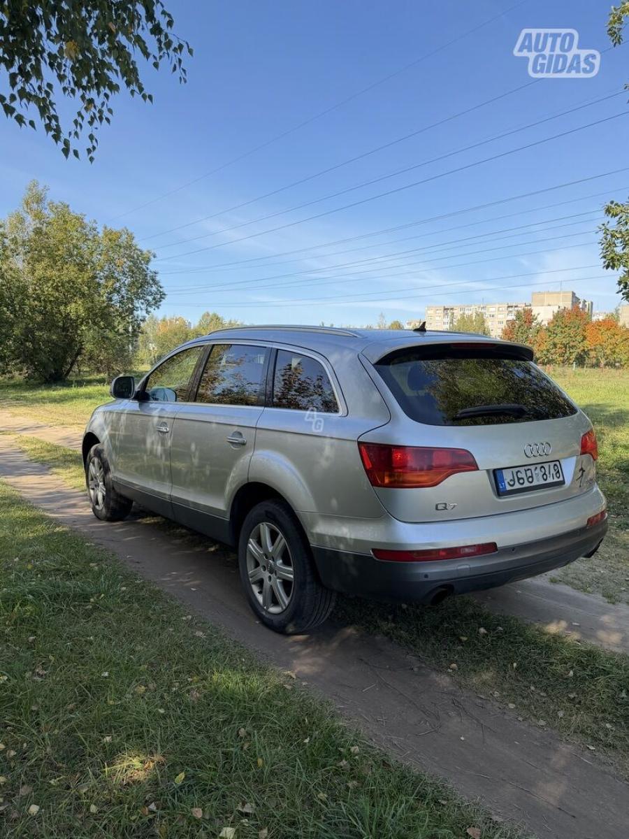 Audi Q7 2006 in Vilnius, with an engine capacity of 3.00 L and mileage of 400 thousand km for 2999 €, photo 3 on AUTOMOTO.COM.LV