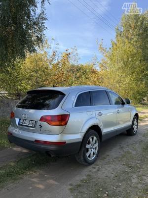Audi Q7 2006 in Vilnius, with an engine capacity of 3.00 L and mileage of 400 thousand km for 2999 €, photo 4 on AUTOMOTO.COM.LV