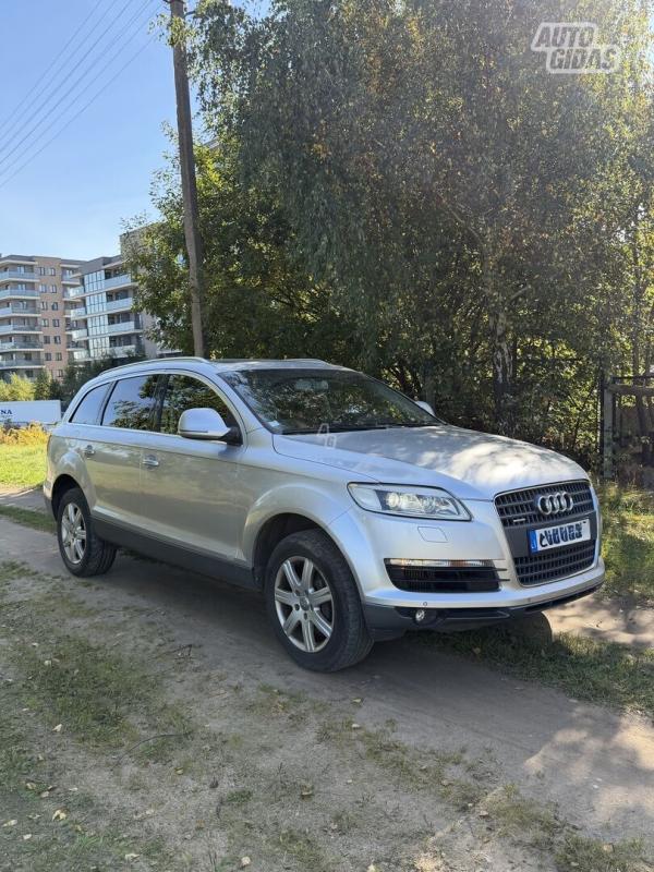 Audi Q7 2006 in Vilnius, with an engine capacity of 3.00 L and mileage of 400 thousand km for 2999 €, photo 5 on AUTOMOTO.COM.LV