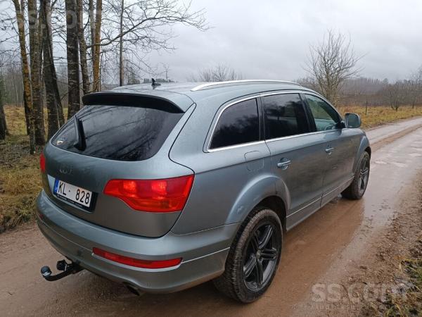 Audi Q7 2007 Madona, ar dzinēja tilpumu 3.00 L un nobraukumu 460 tūkst. km par 4000 €, foto 4 vietnē AUTOMOTO.COM.LV