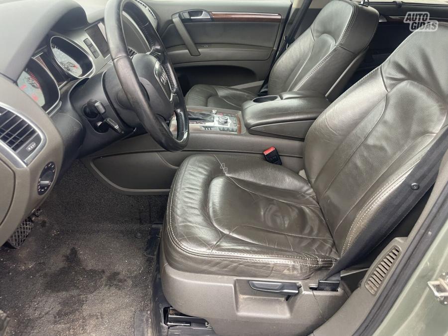 Audi Q7 2007 in Kaunas, with an engine capacity of 3.00 L and mileage of 286 thousand km for 5700 €, photo 15 on AUTOMOTO.COM.LV