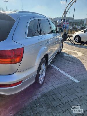 Audi Q7 2007 Viļņa, ar dzinēja tilpumu 3.00 L un nobraukumu 340 tūkst. km par 5500 €, foto  vietnē AUTOMOTO.COM.LV