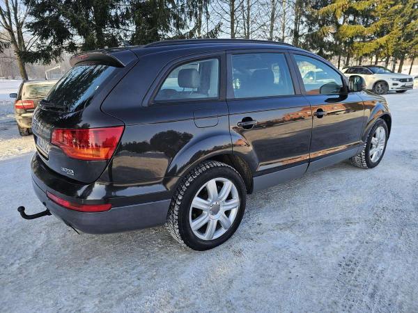 Audi Q7 2008 in Jurbarkas, with an engine capacity of 3.00 L and mileage of 320 thousand km for 5000 €, photo 4 on AUTOMOTO.COM.LV