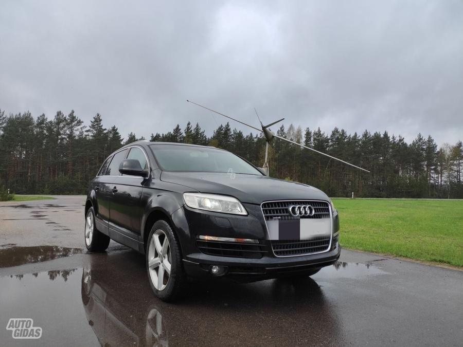 Audi Q7 2008 in Vilnius, with an engine capacity of 3.60 L and mileage of 325 thousand km for 9500 €, photo 1 on AUTOMOTO.COM.LV
